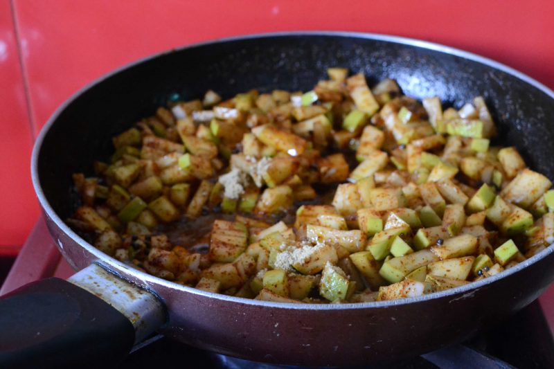 Xtremely Easy Maanga Oorugai Recipe – Gayathri's Cook Spot