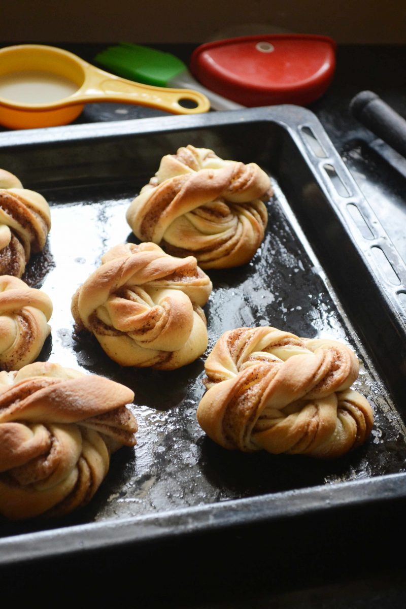Swedish Cinnamon Buns / Kanelbullar Recipe – Gayathri's Cook Spot