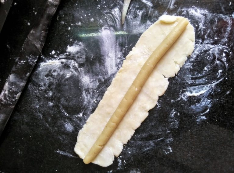 Banketstaven/ Letterbanket/ Dutch Letters Recipe – Gayathri's Cook Spot