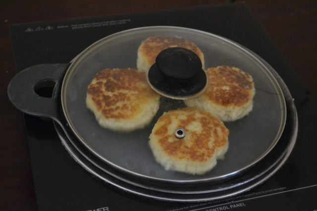 J - Johnny Bread - Bermuda Sweet Bread - A-Z Flat Breads Around The ...