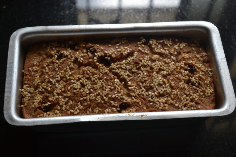 Sanwei Makhin / Burmese Semolina Cake Recipe – Gayathri's Cook Spot